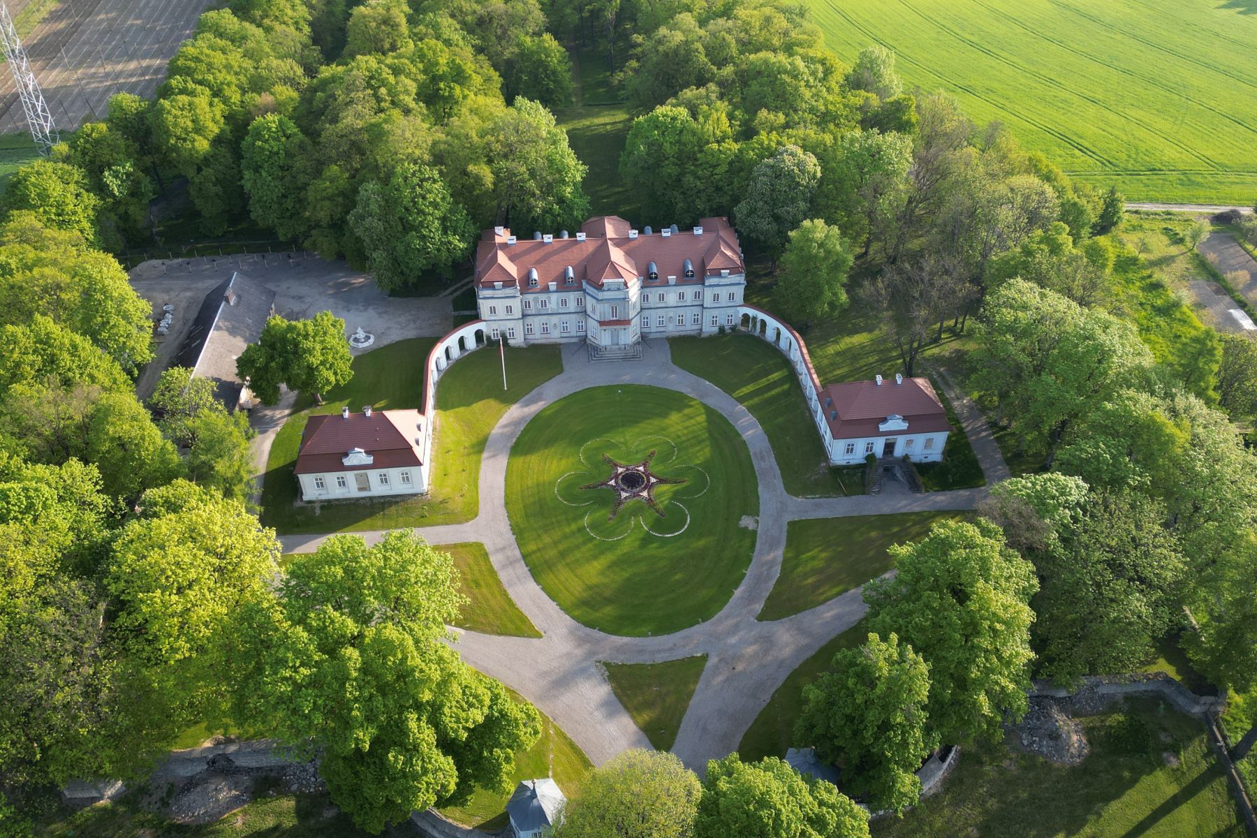 Roztocze Pałac w Narolu na Roztoczu.